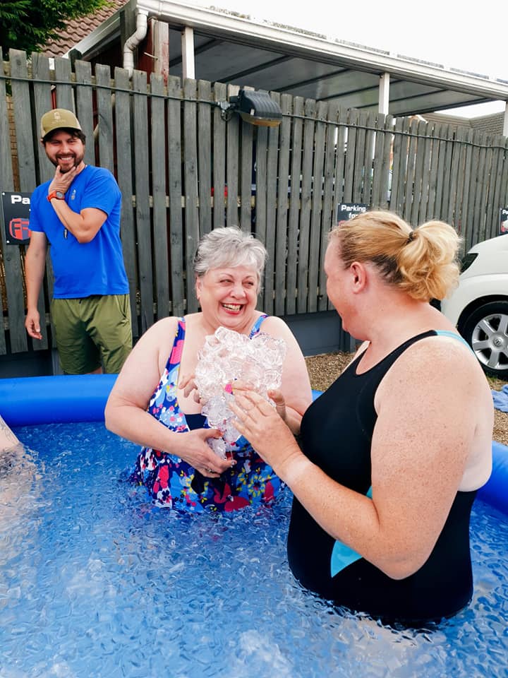 Treat injuries and elevate your mood | Cryotherapy | - Lincoln Cryolab